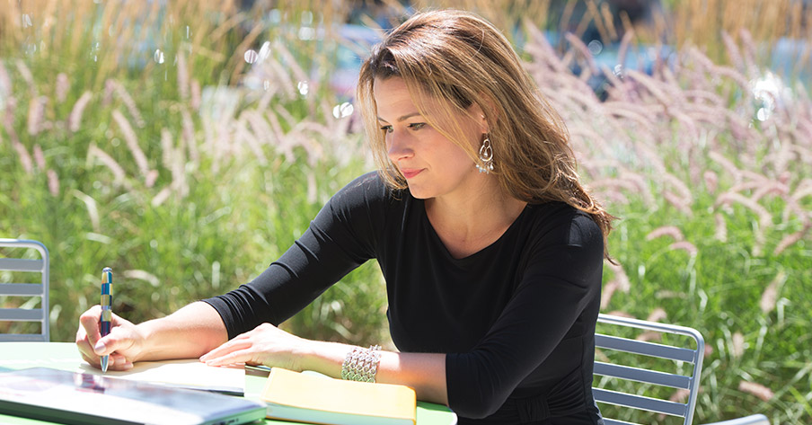 About Amanda – Amanda Forbes Silva